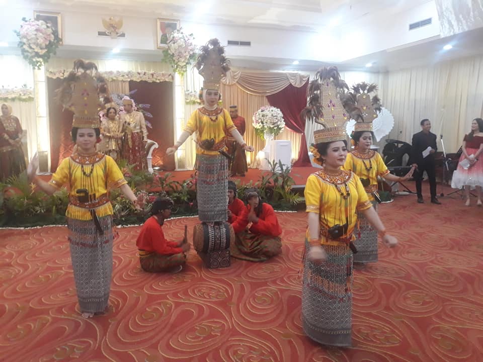 TORAJA - Tarian Pa'gellu' dan Tarian to Mepare ~ Macam-Macam Jenis ...