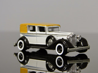 Hotwheels Day: Classic Packard - Hot Wheels Larry's Garage Set (Toys 'R ...