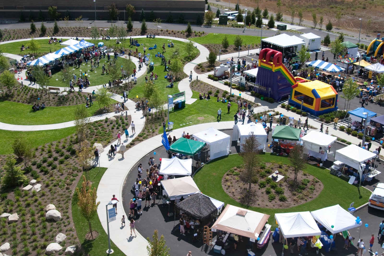 What's New at Julie Croff Images: Issaquah Highlands Day 2011 & Swedish ...