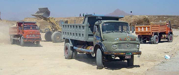 AUTOMINDER : MERCEDES BENZ TRUCK(LONG NOSE)