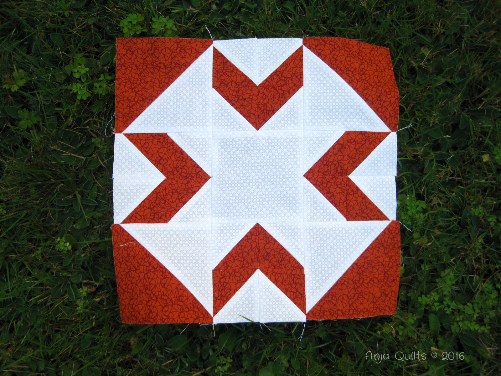 Anja Quilts: Modern HST Sampler - Q3 Blocks