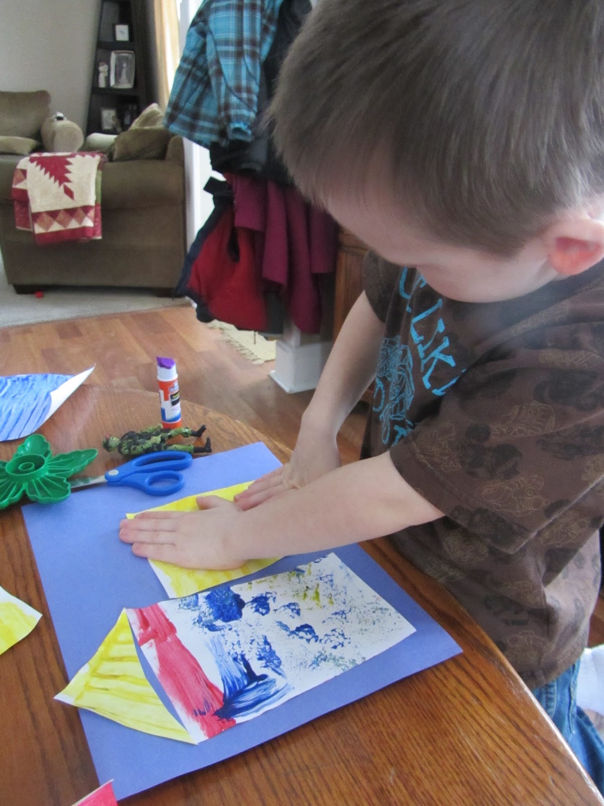 The Unlikely Homeschool: Art Lesson: Textured Houses