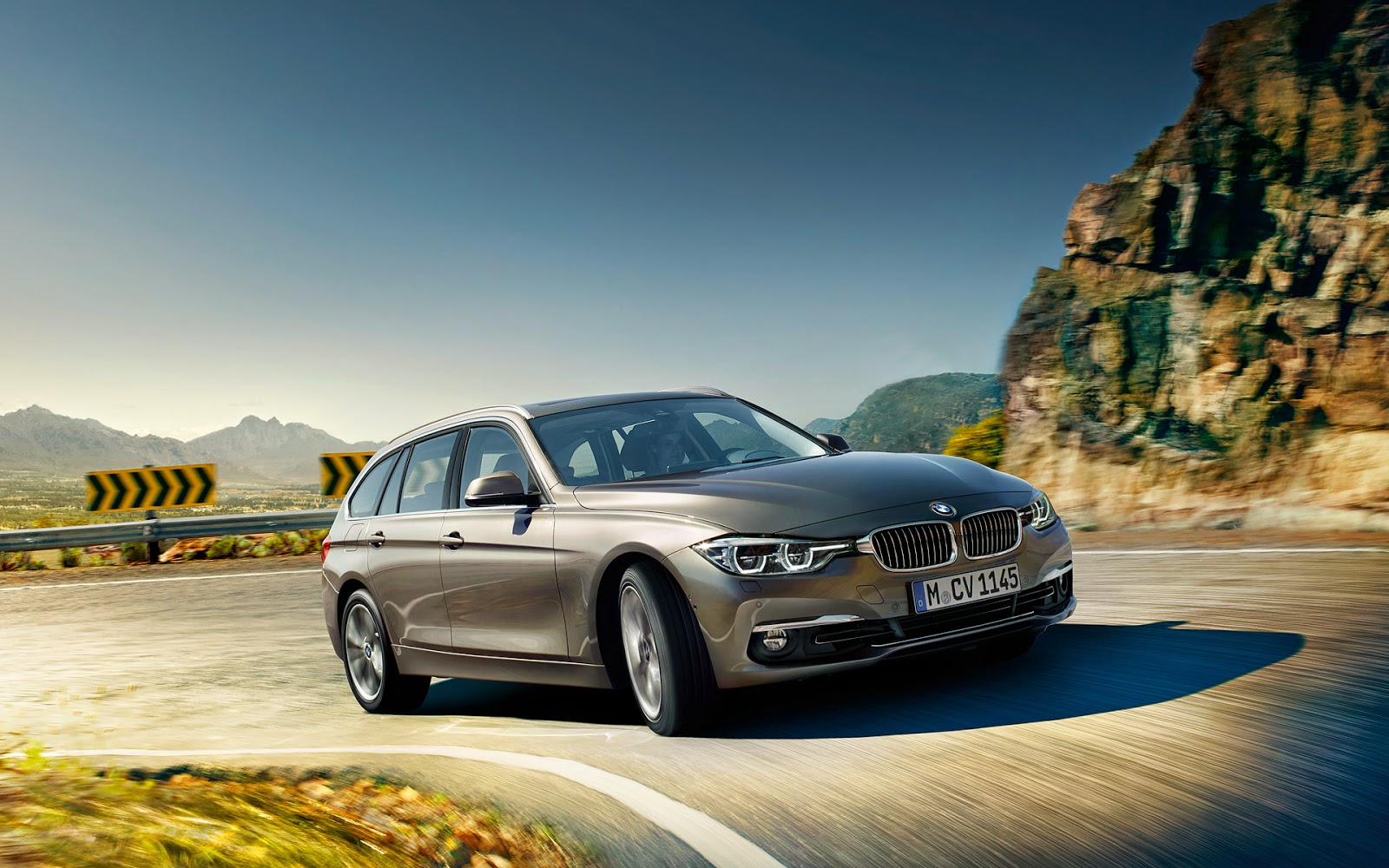 BMW Life: BMW F31 330d Touring Luxury Line Facelift Wallpapers