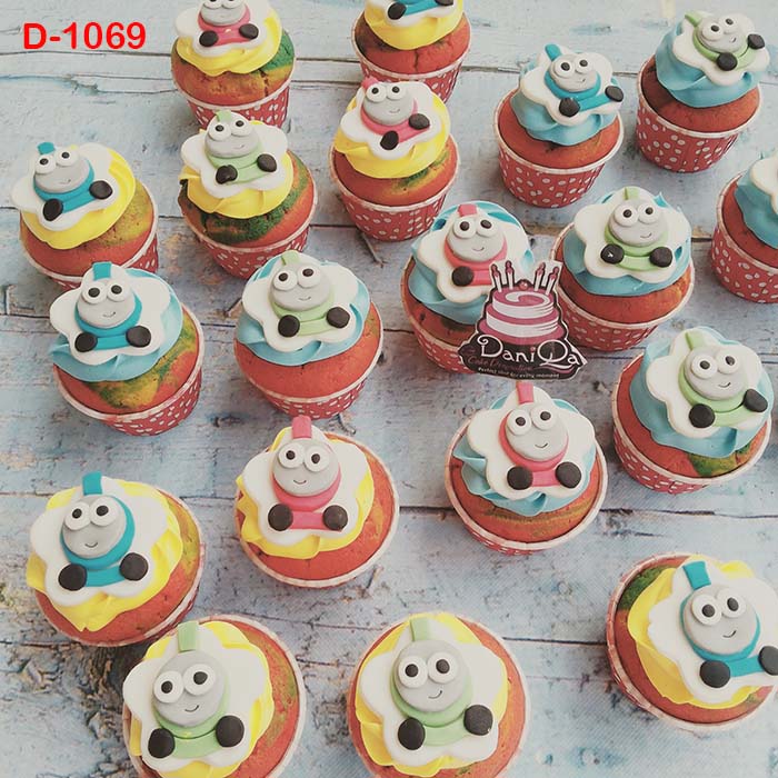 Sweety by Daniqa: Cupcake 2D thomas and friends