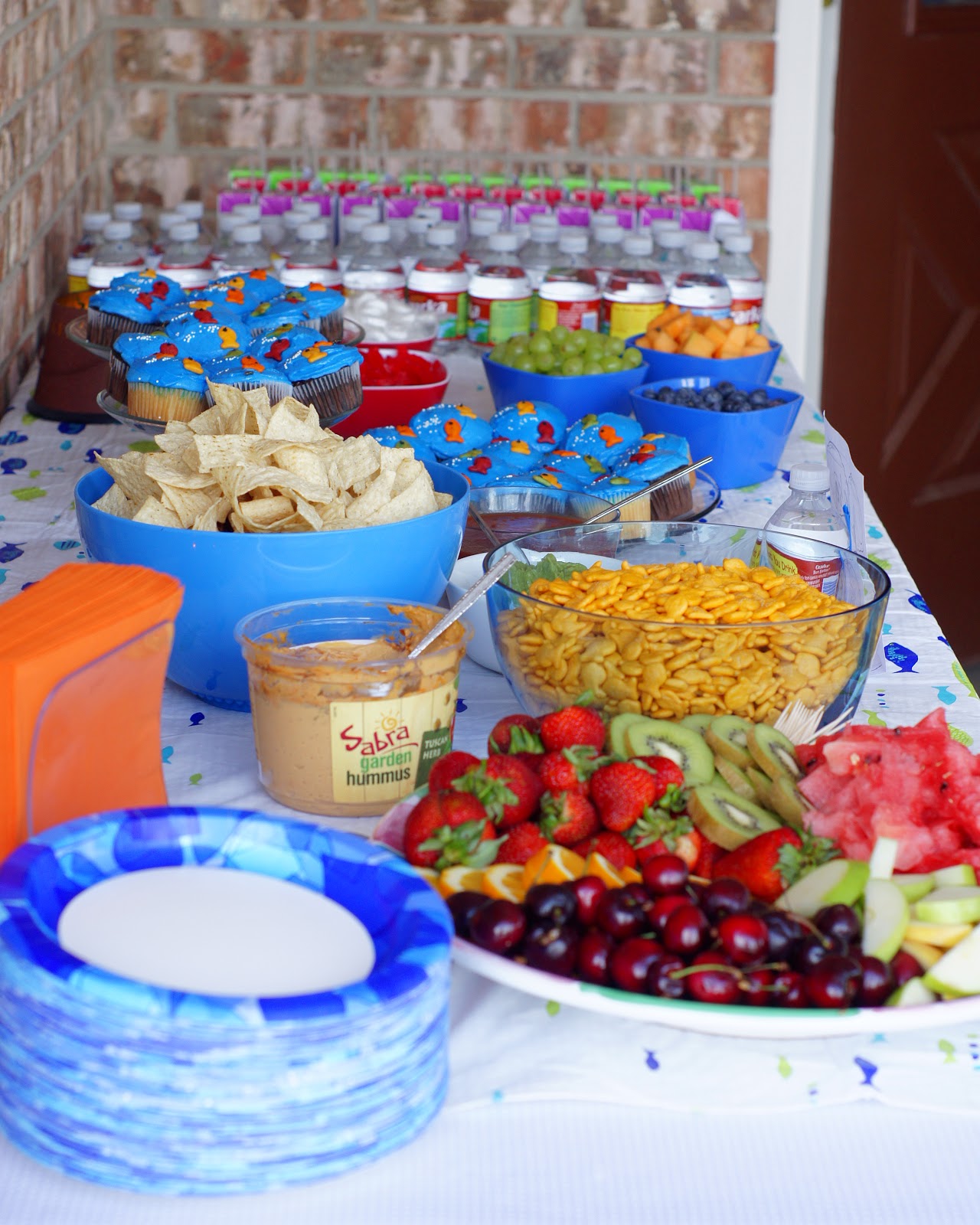 Where is the Laugh Track?: Triple Pool Party