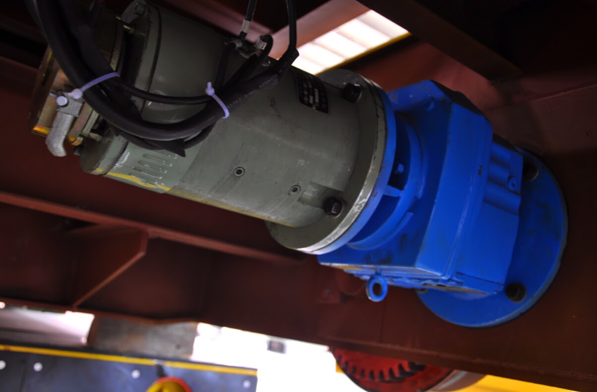 warehouse suspension overhead crane: Hydraulic dumping function steel ...