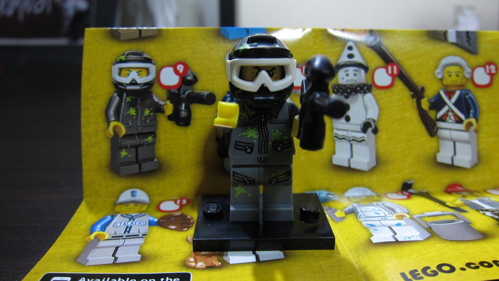 For The Geek In Us: Lego Minifigures Series 10 Unboxing - #9 Paintball ...