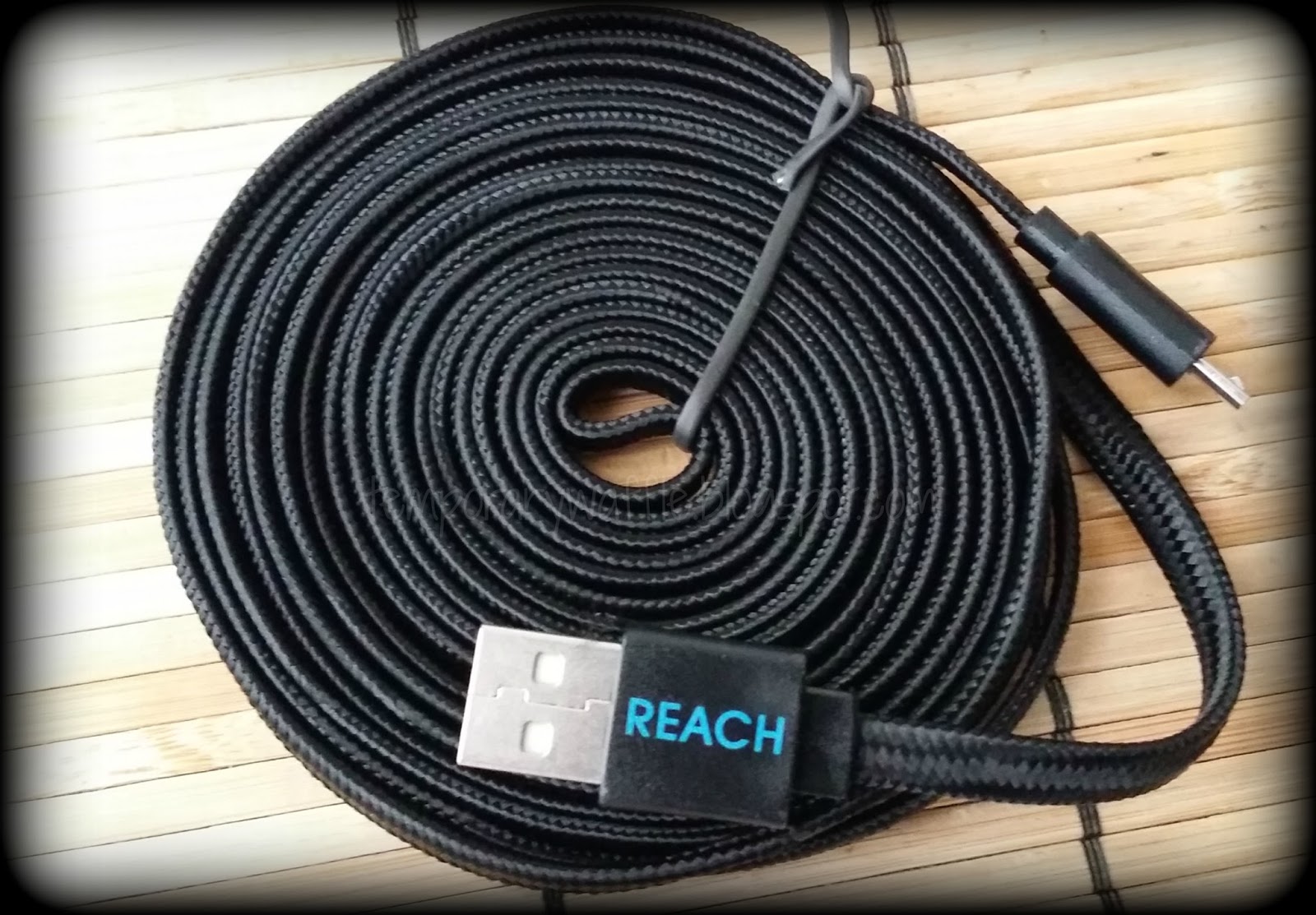 Temporary Waffle: Powering Droid Phones With The 10 Foot Droid Charging ...