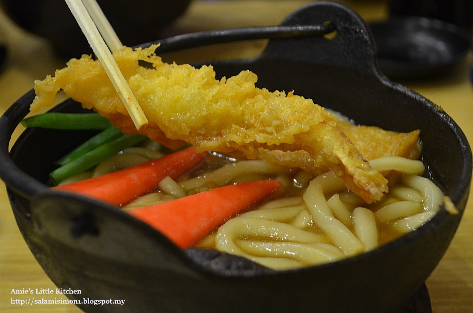 Makan Nabeyaki Udon di Sushi King - Amie's Little Kitchen