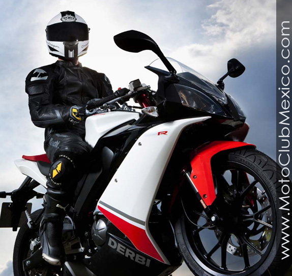 Derbi: Derbi Gpr 125cc 4T 4v Caracteristicas "Nacida En Moto Gp"