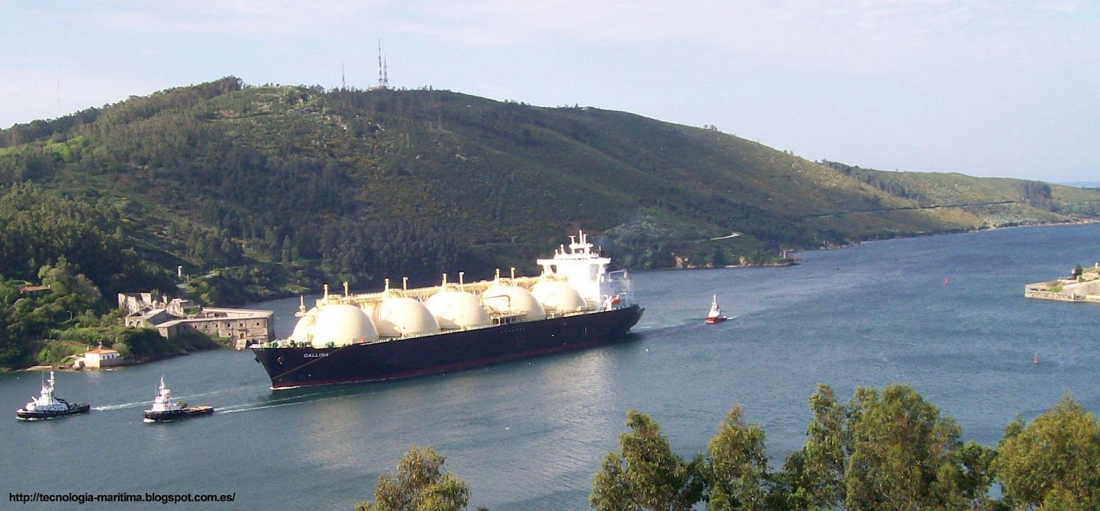 BUQUES DE TRANSPORTE DE GAS NATURAL LICUADO EN FERROL