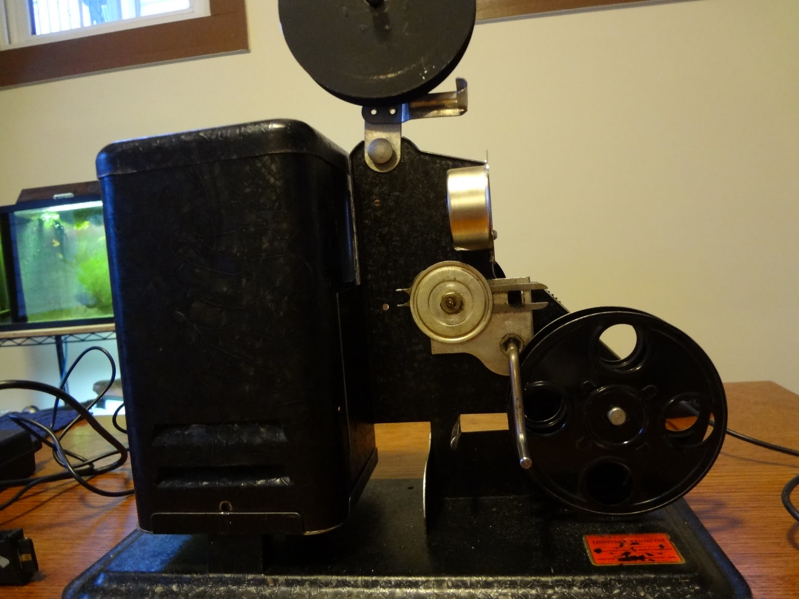 rashanaworks - blog: Hand-crank Projector Progress - Lindstrom