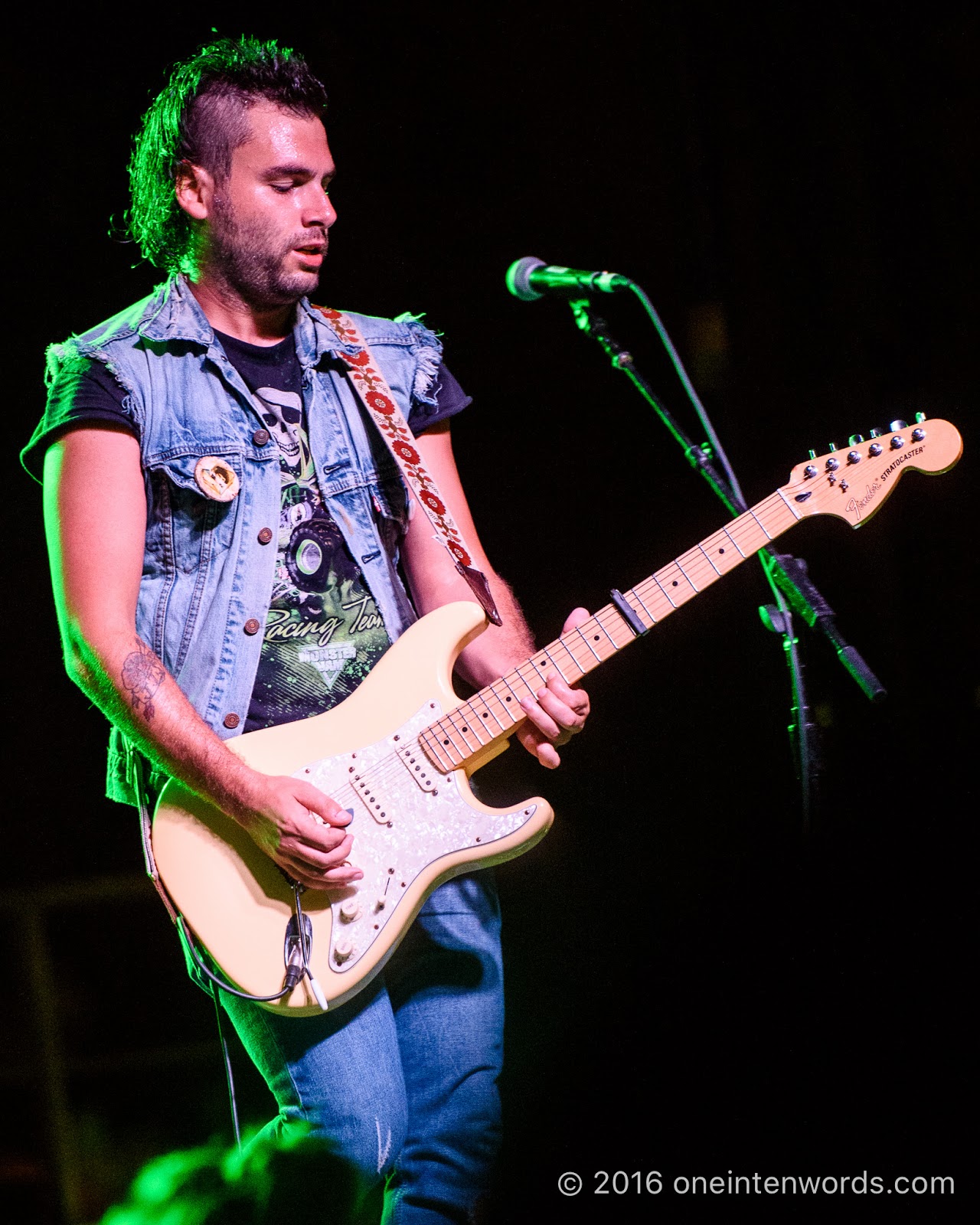 one in ten words: TURF 2016: Fort York Day 1: Matt Mays - Concert Pictures