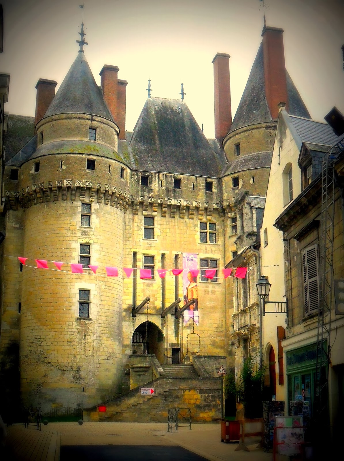 Visiting Langeais on the traces of Fulk Nerra, the Black Knight ...