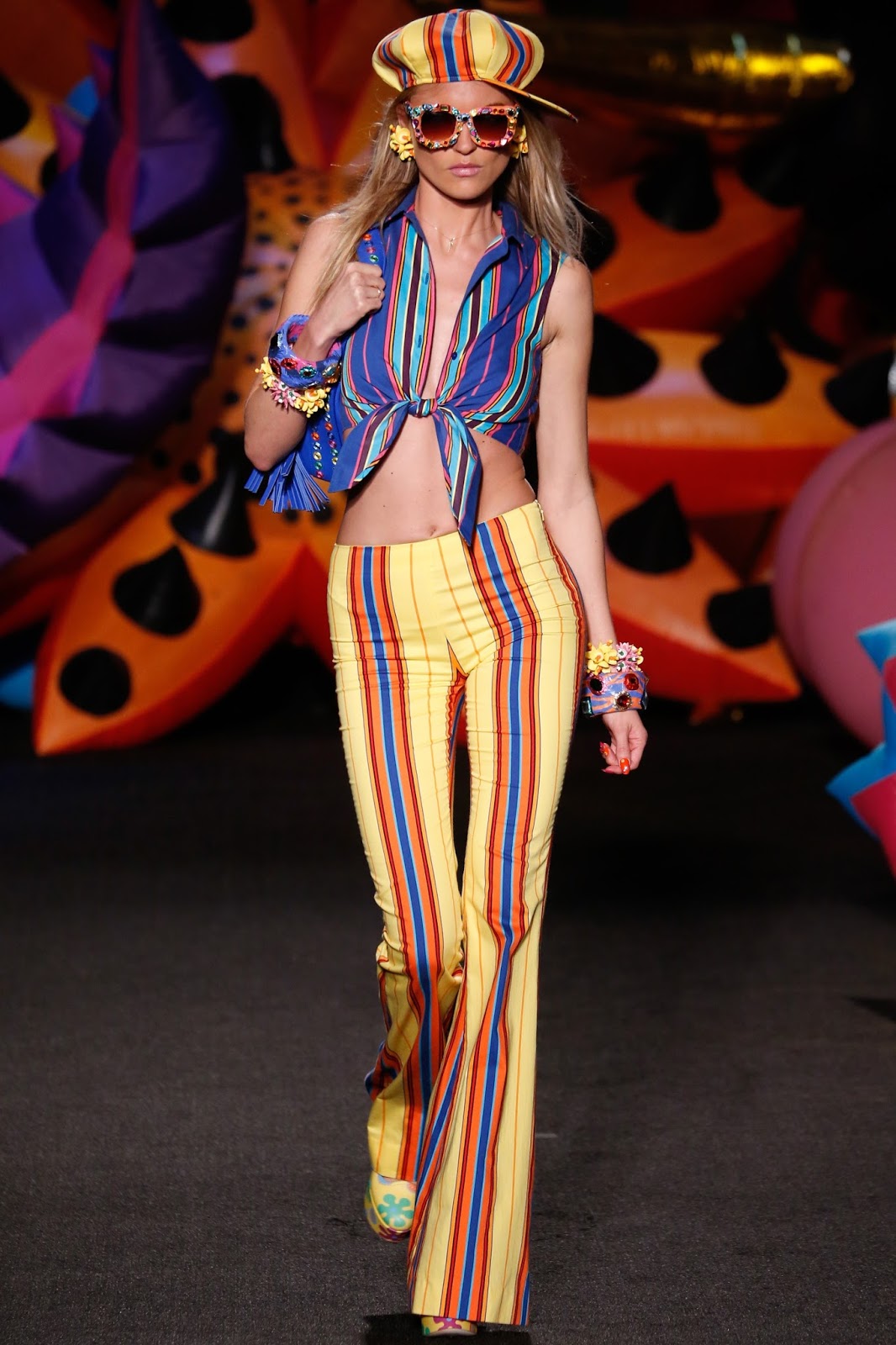 Moschino brings a funky and colourful Resort 2017 collection