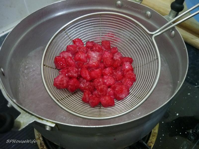 BPHouseWife: ทับทิมกรอบ/ Tab Tim Grob/ Rubies in Coconut Milk Recipe ...
