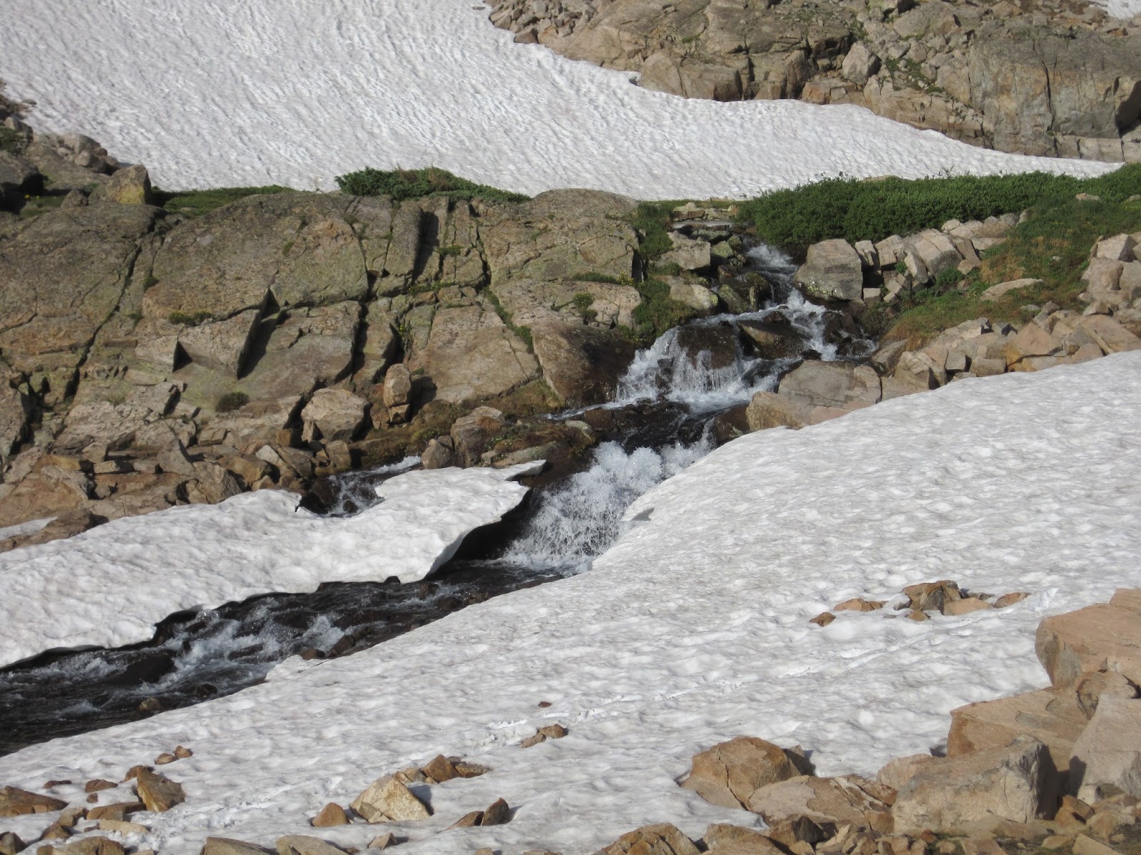 2016 hikes: Mitchell lakes, Blue lake and Mt Audubon