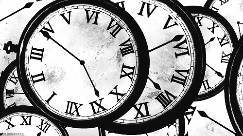 Eye For Design: Decorating With Vintage Clocks