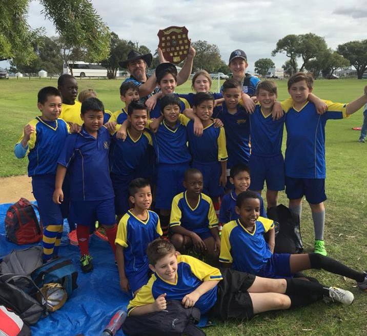 East Kenwick Primary School