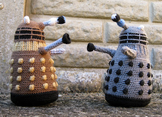LucyRavenscar - Crochet Creatures: Dalek Amigurumi Pattern