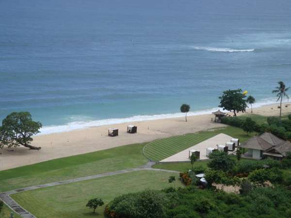 GEGER BEACH, BEAUTIFUL BEACH IN BALI YOU MUST VISIT ~ Bali Island ...