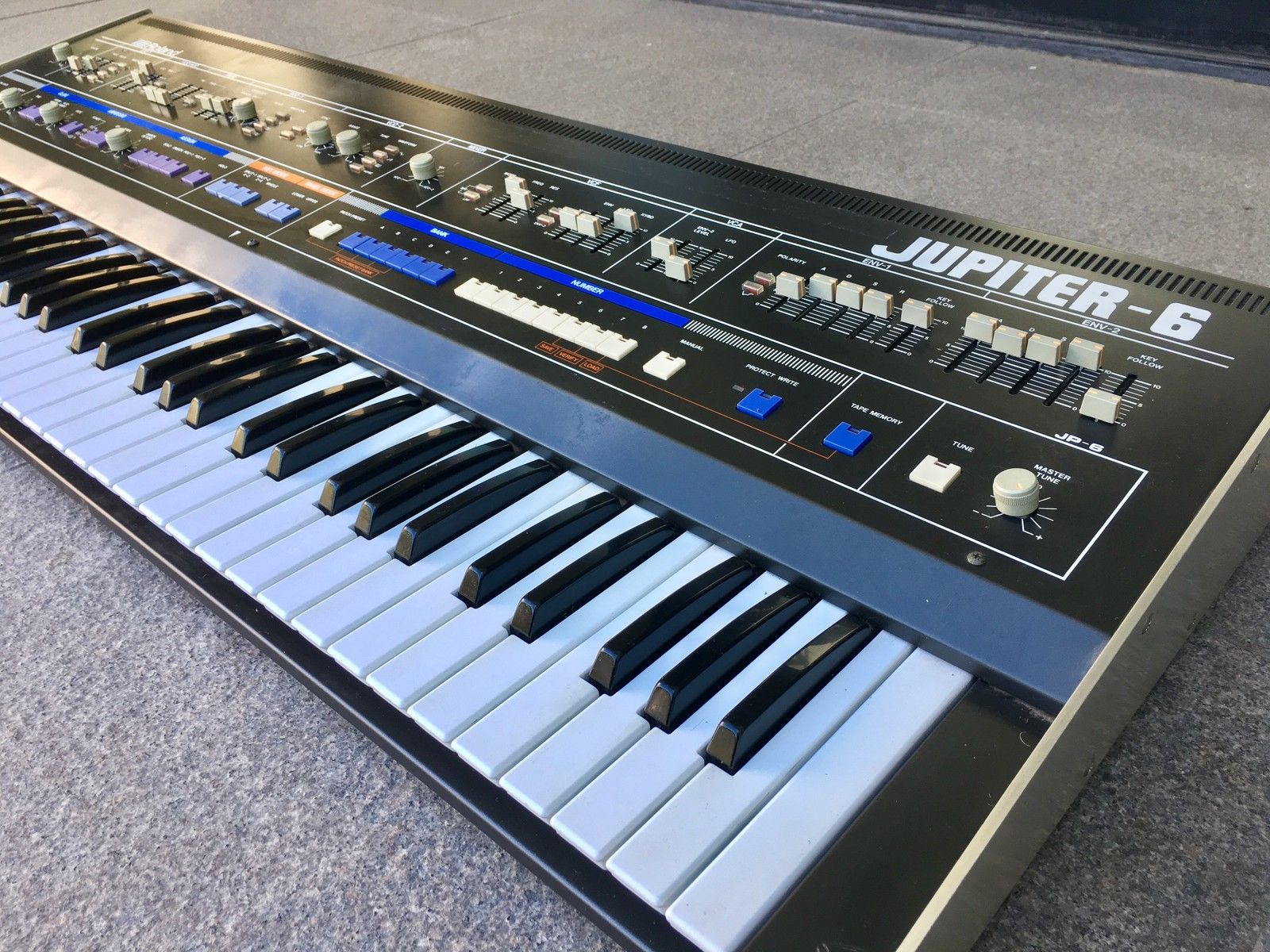 MATRIXSYNTH: Roland Jupiter 6 Keyboard Synthesizer