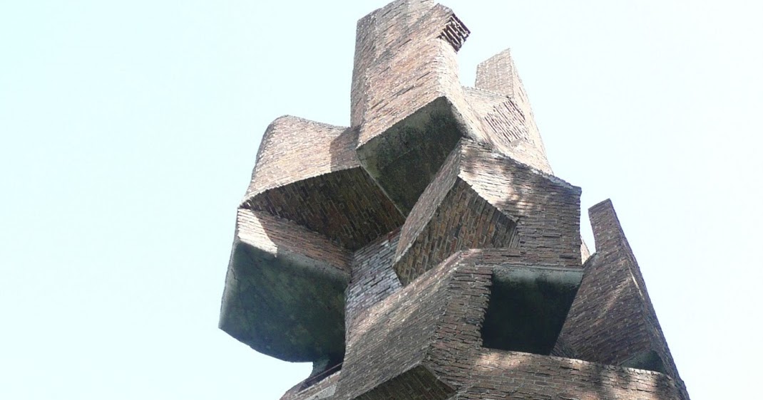 cantarranas: ESCULTURA ARQUITECTÓNICA