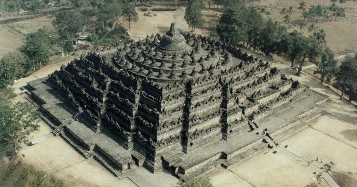 PUTERA SANG SURYA: Kamadatu, Rupadatu, Arupadatu