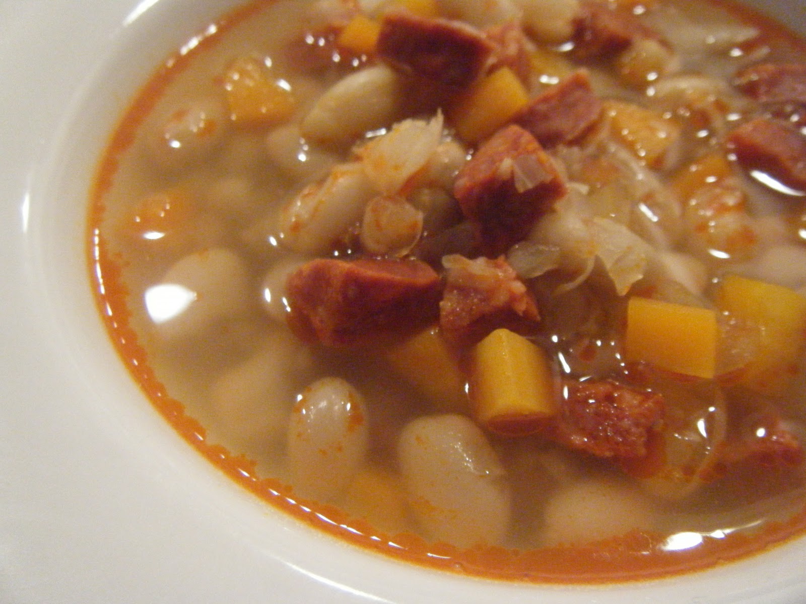 Soupe de haricots blancs au chorizo