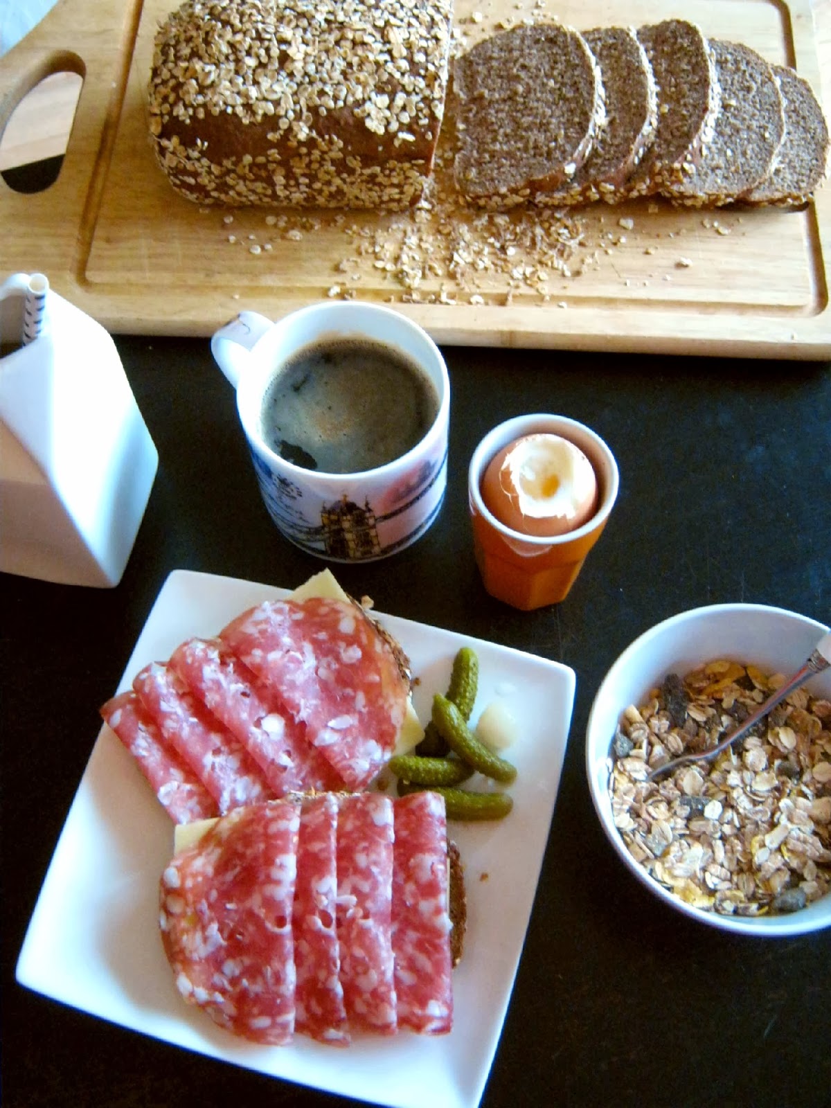 In My's kitchen: Schwartzbrot - Pain noir allemand