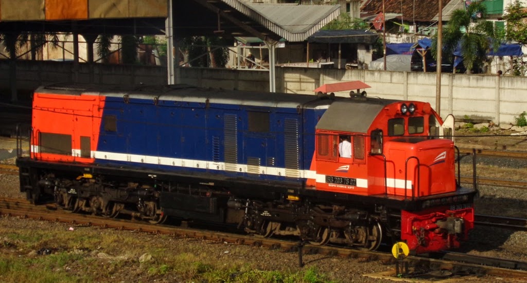 Lokomotif, Kereta, dan Gerbong: Modifikasi BB203 Menjadi CC201