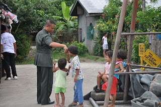 Ranger Cabunzky's Blog: Filipino Tradition: "Mano Po"
