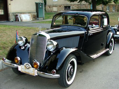 Anikó oldala: Az autó története