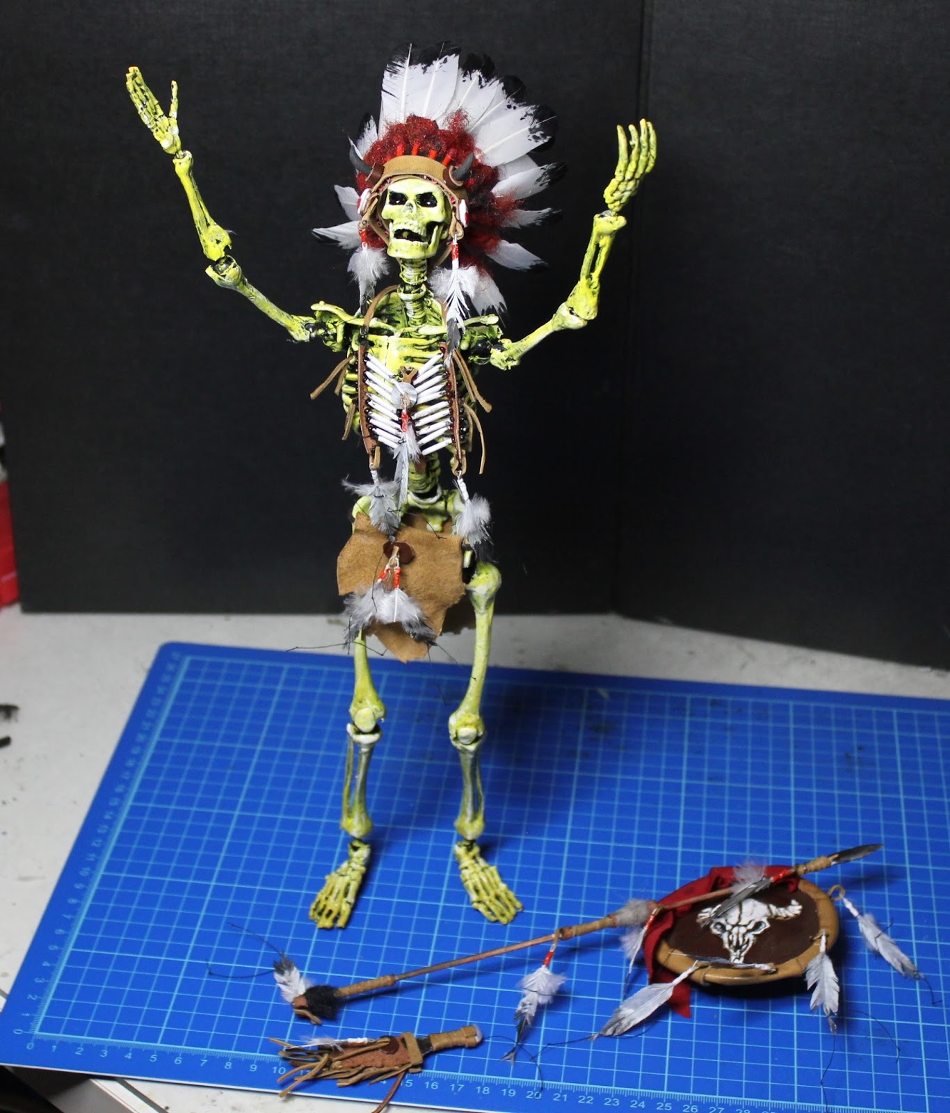 Action figure skeleton by Fattel: 1/6 scale skeleton of native america