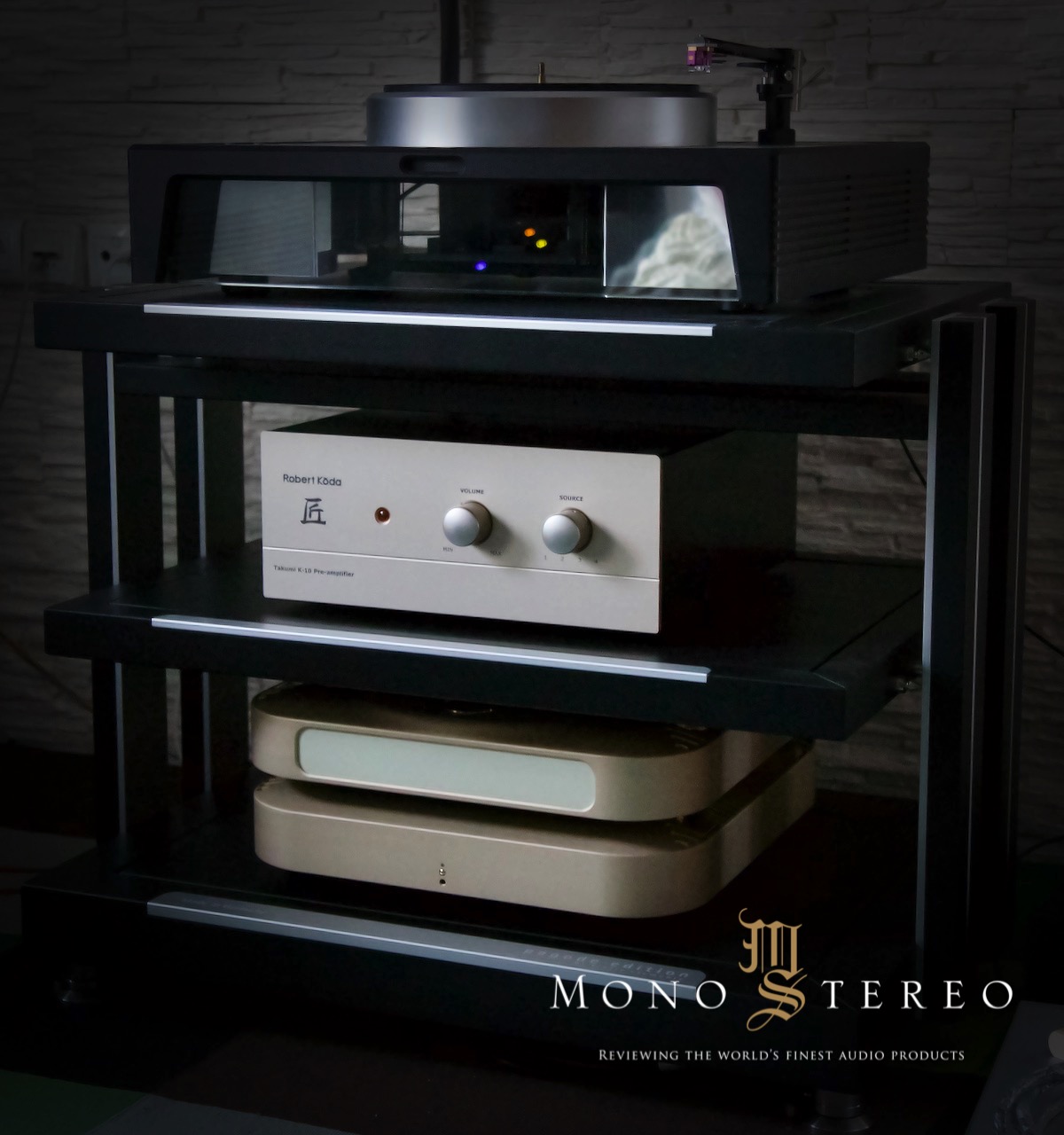 The balancing act of digital and analog – Ultimate High-Fidelity