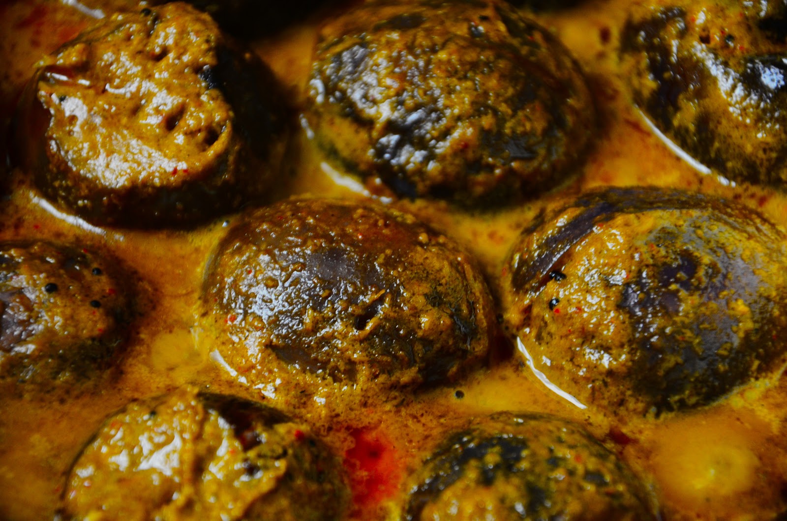 My eRecipe Book: Ennegayi - Stuffed eggplant curry