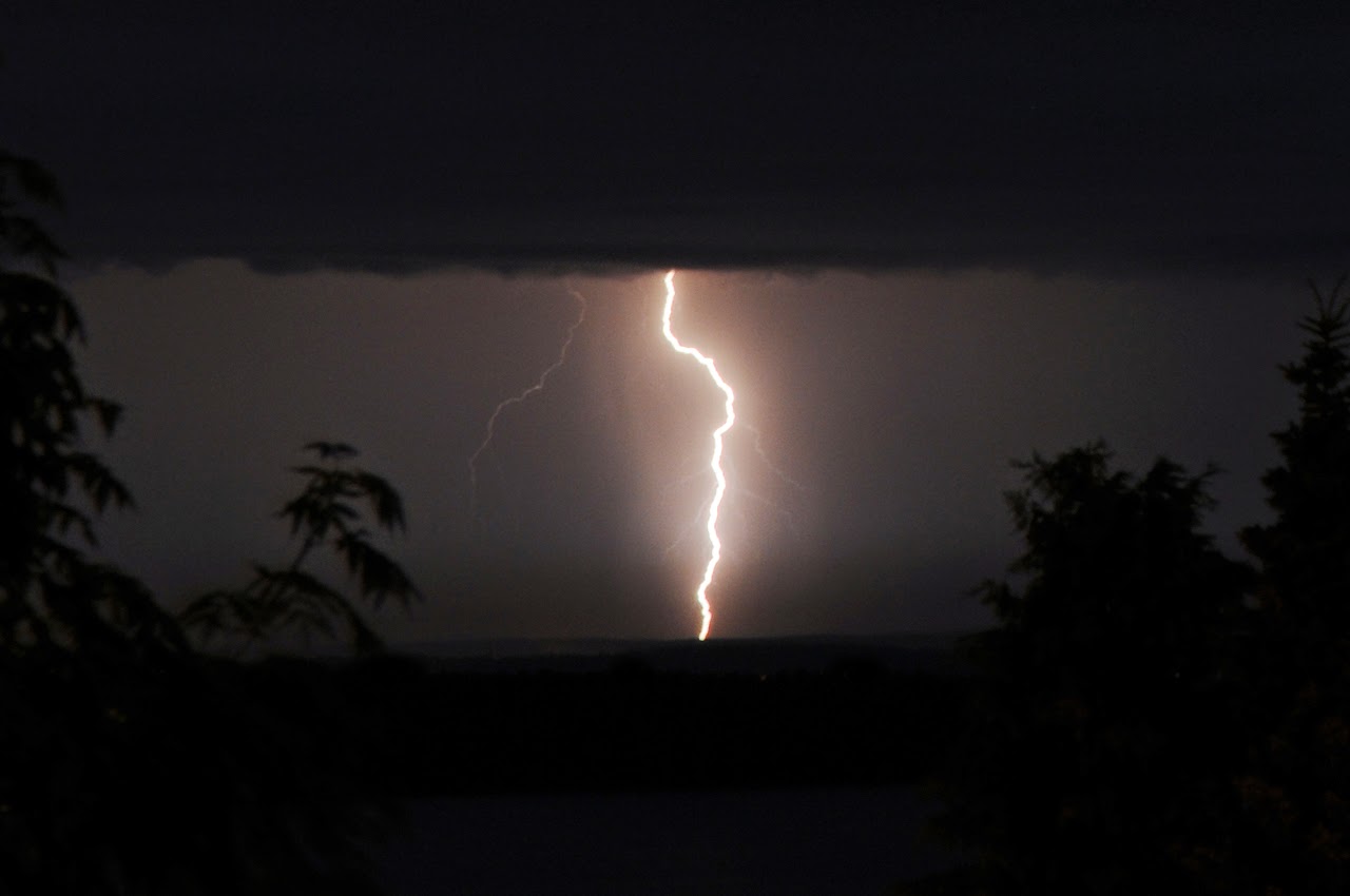 Udstuen Naturbilder: Lyn og torden!