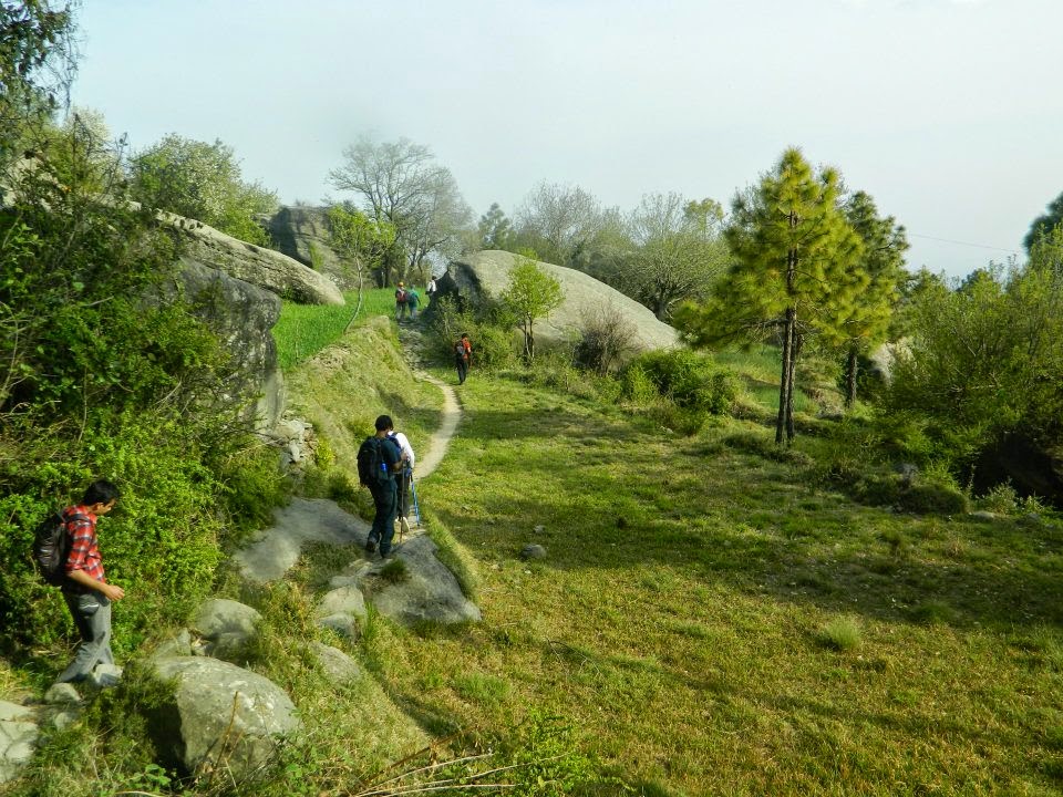 ExploreEPakistan: Panjpir Rocks, Kotli Sattian