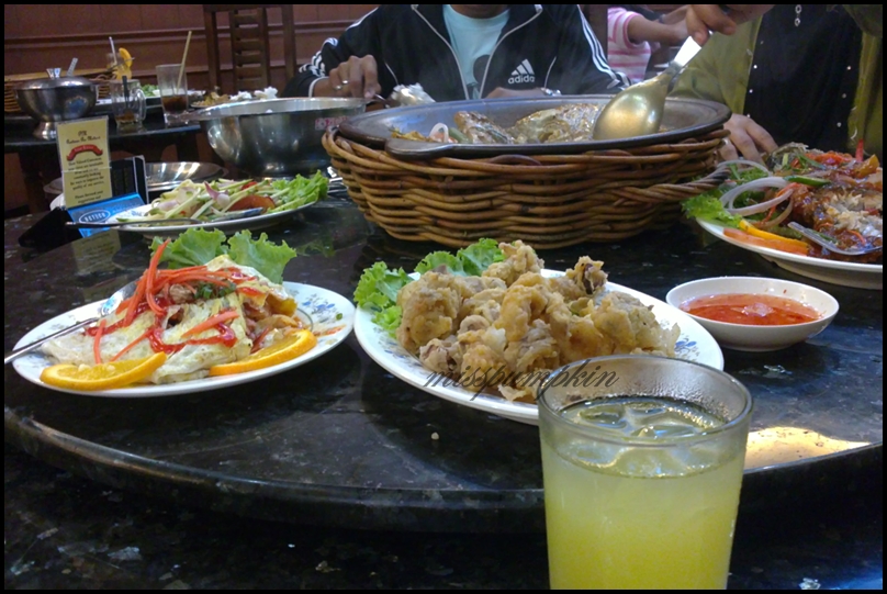 ..Ini Blog Miss Pumpkin..: Makan malam bersama keluarga di Restoran Pen ...