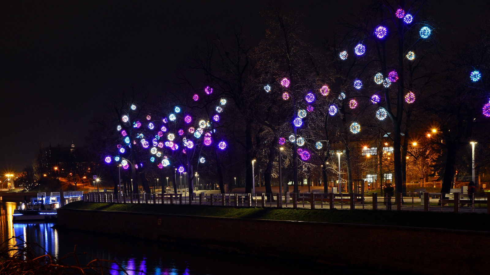 Gra świateł i kolorów, czyli Wrocław wieczorową porą - ŻYCIE ME | Blog ...