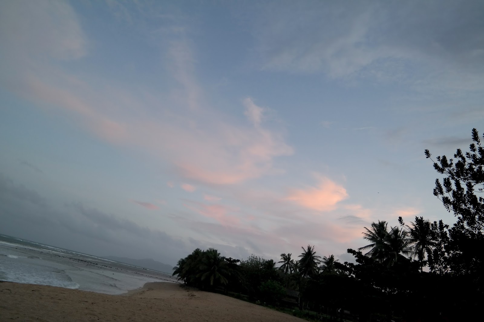 Sand Under My Feet: Calaguas Island Travel Diary: Pulang Daga Beach ...