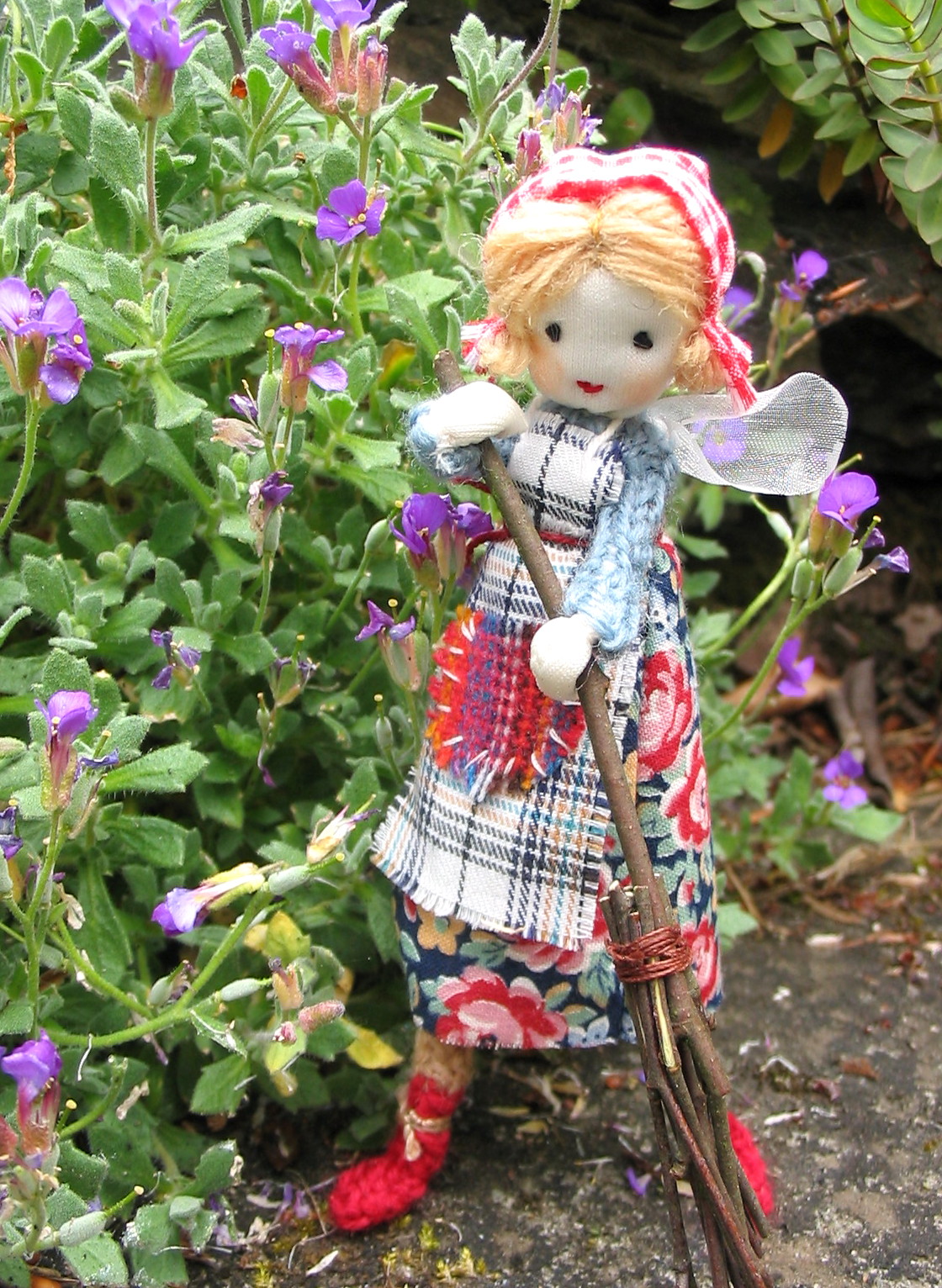 Flutterby Patch: Fairy gardens