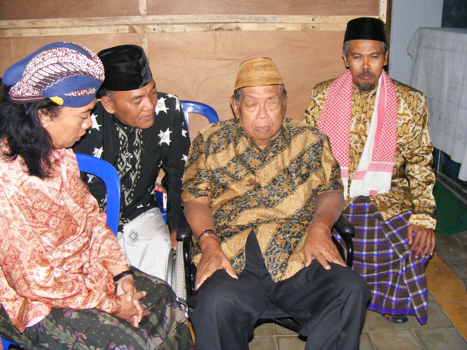 Abdurrahman Wahid ( Gus Dur ) Biography - The Perfect Man In Indonesian