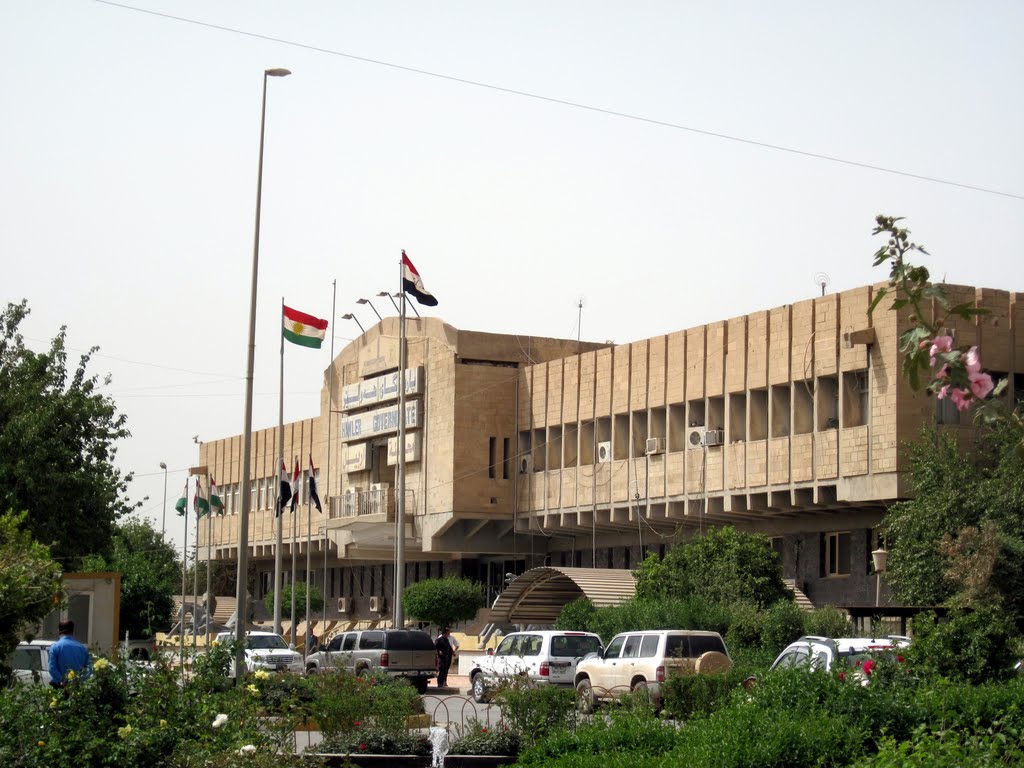 Sarah's Page O' Travels: Out on the Town in Erbil.