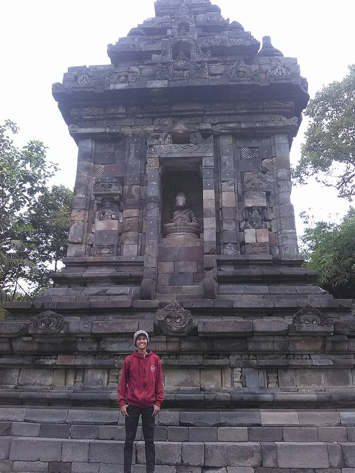 Goresan Pena Permata: KEUNIKAN DAN EKSOTISME CANDI MERAK