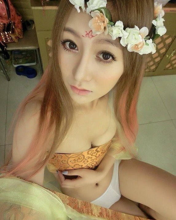 Chinese Babes Self Shot Photos Thailand Hot Actress