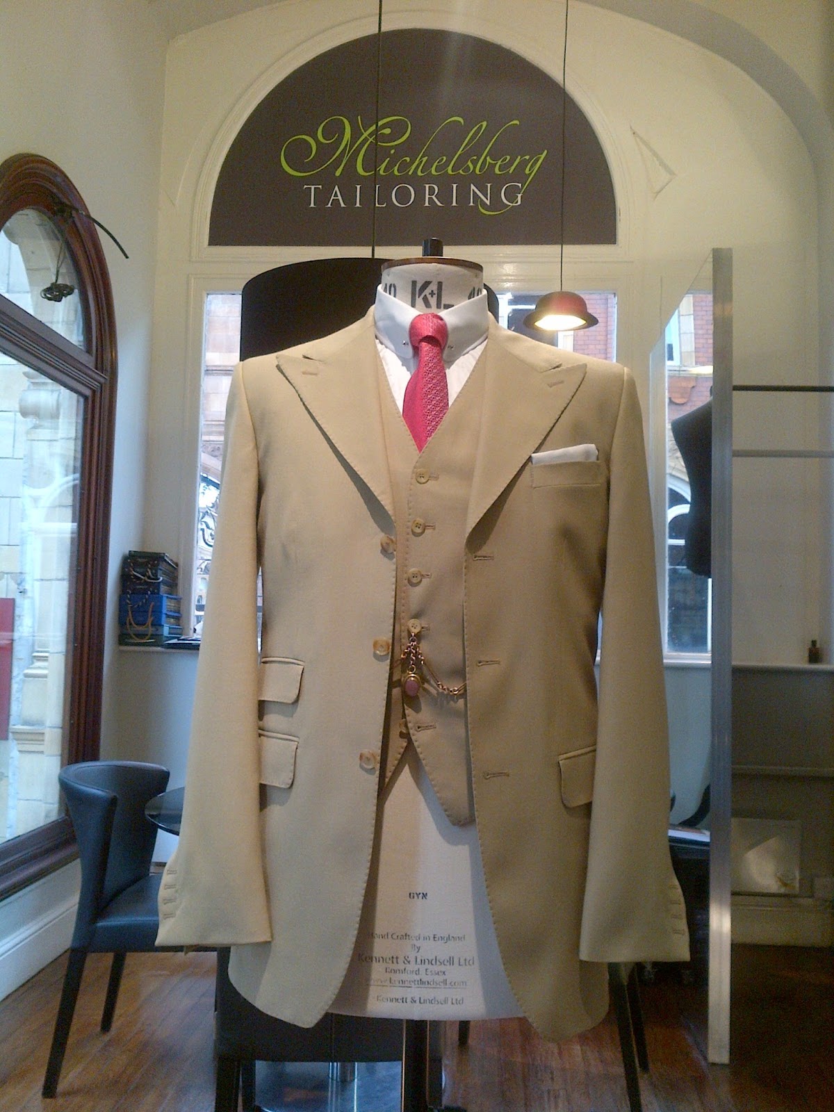 Michelsberg Tailoring: Doing "The Baz" in Ibiza