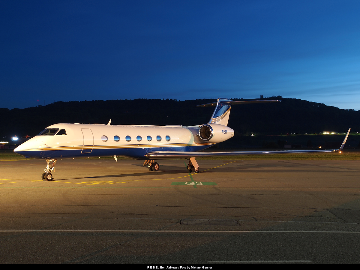 FEBE *** BernAirNews.ch ©: N3M, Gulfstream Aerospace G550, MAY14
