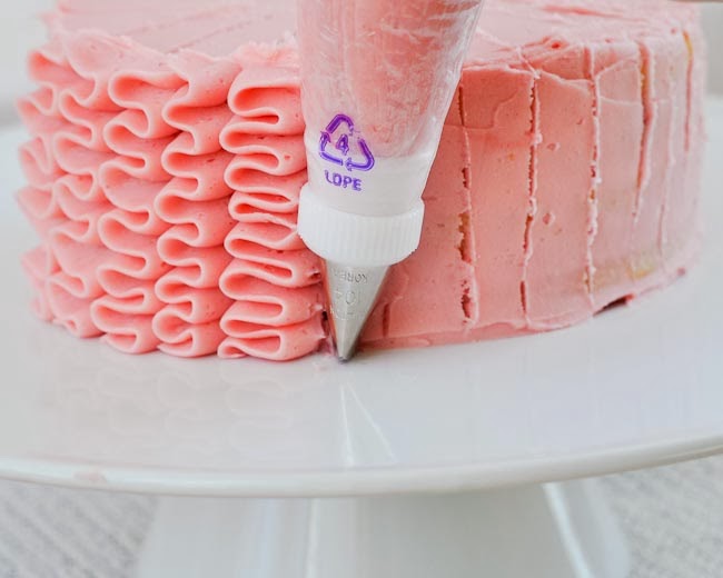 Beki Cook's Cake Blog: Ruffle Cake Tutorial - Valentine's Day