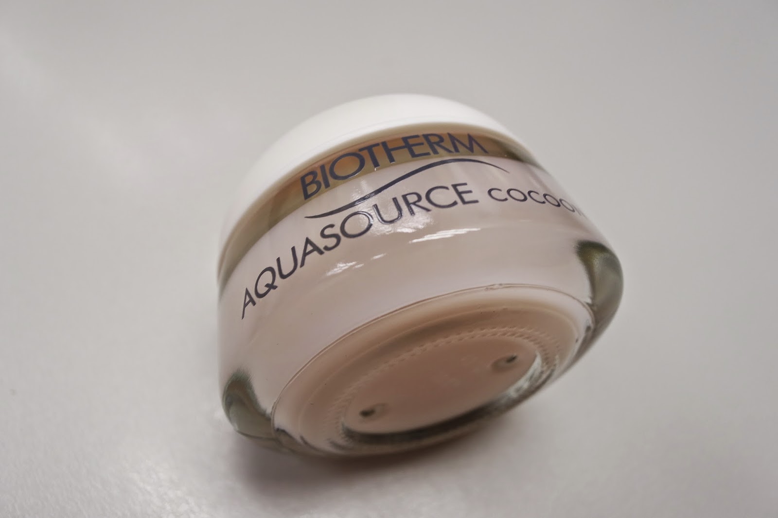 Biotherm Aquasource Cocoon全新溫泉水潤保濕凝霜。隆重登場! … : 艾美~美容小館